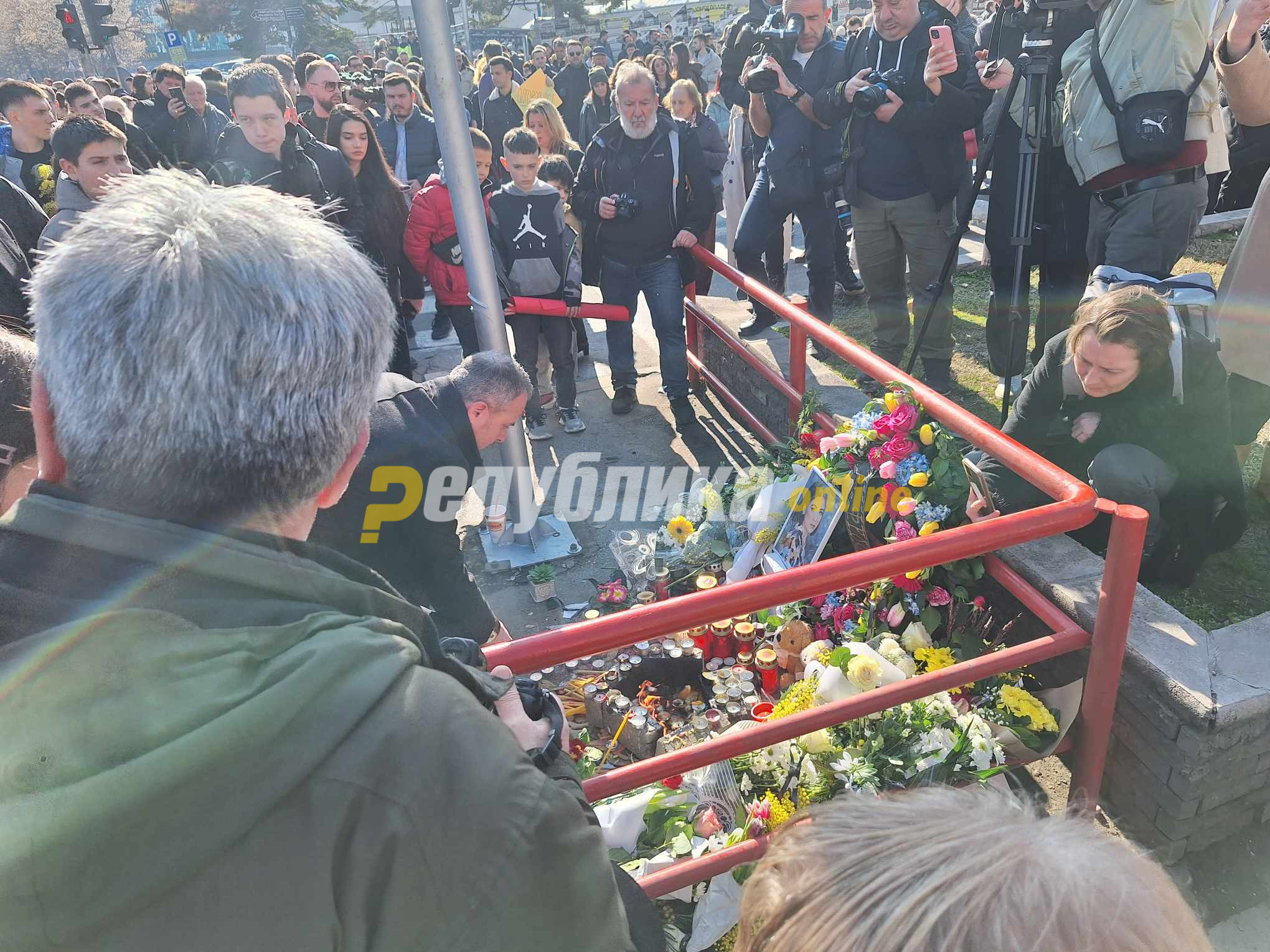 Скопјани протестираат пред „Силбо“ граѓаните бараат правда за Фросина Кулакова Република